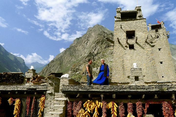 Traveler Guide: Hidden Cities