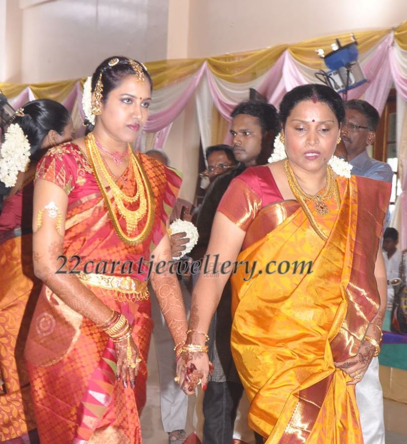 KS Ravi Kumar Daughter Janani Wedding Jewellery - Jewellery Designs