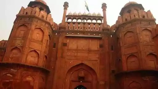 Top 10 Amazing Facts About Red Fort Lal Qila top-10-amazing-facts-about-red-fort-lal-qila