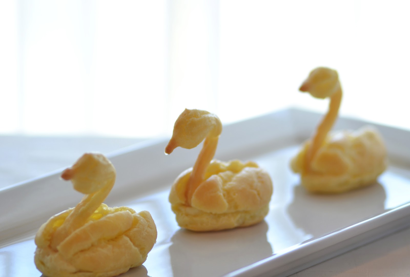 Pâte à Choux Swans (Daring Bakers' Challenge) | Building Buttercream