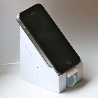 Handmade paper EcoStand/dock for iPhone 4 - 4S - 5 - 5S: Handmade paper ...