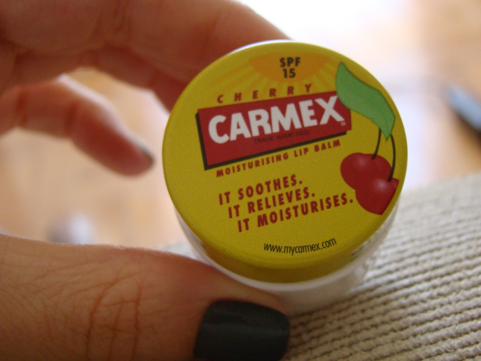A Oficina Feminina: Resenha: Lip Balm Carmex