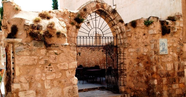 01 09 2018 EL MÁS BELLO ARCO OJIVAL CONSERVADO EN CUENCA