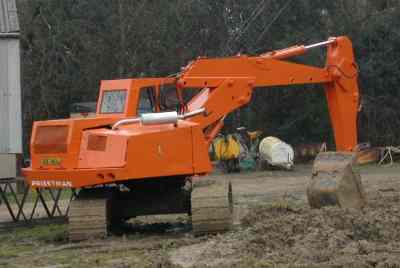 Maarakennus koneita.: Priestman Excavators