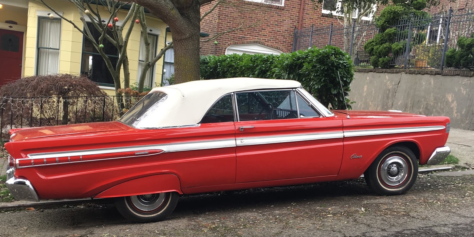 Seattle's Old Cars: 1964 Mercury Comet Caliente convertible
