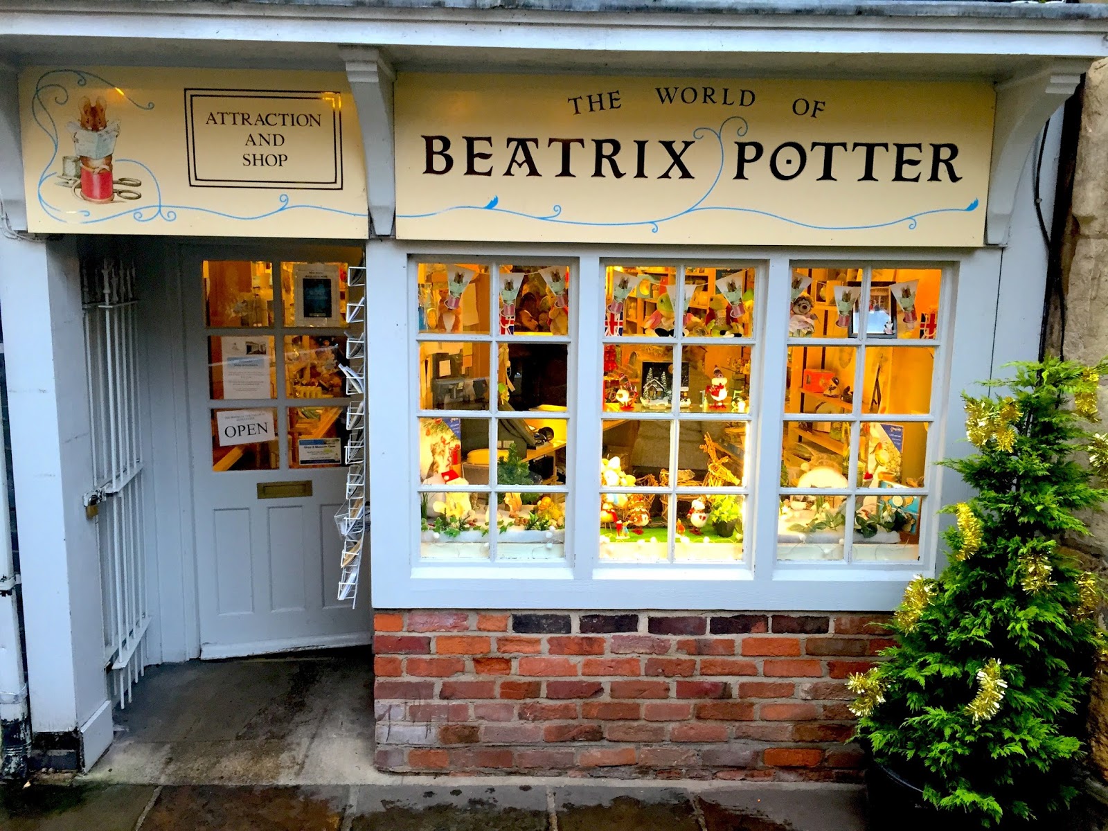 The Amateur Anthropologist: Gloucester - Cathedral and Beatrix Potter ...