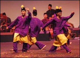 Budaya Riau - THE COLOUR OF INDONESIA