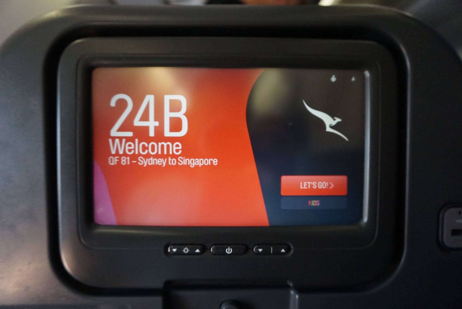 Zephyrous Travels: [Airline Review] - Qantas (QF6) / (QF81) - Economy ...