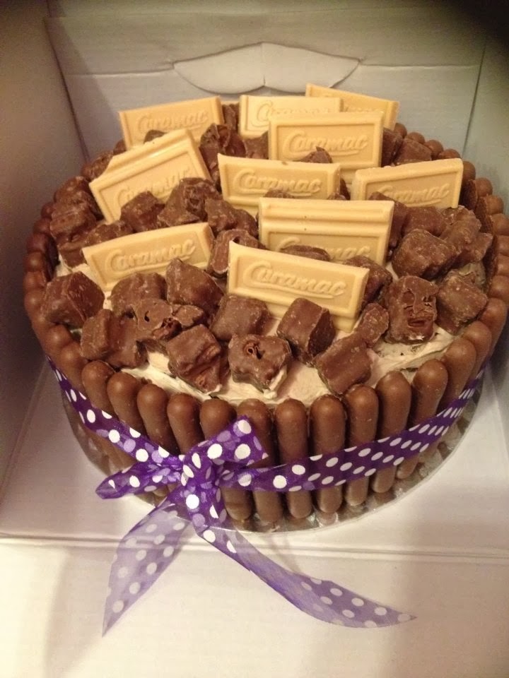 Crumbs and Confetti: Caramac and Flake cake