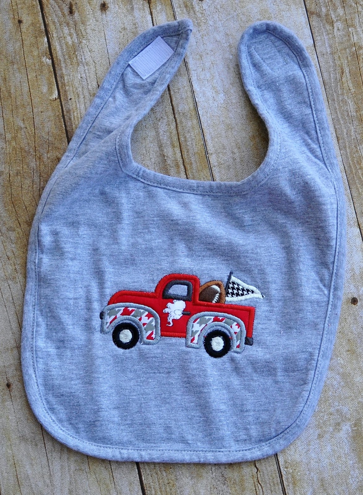 My Little Spot of Sanity: Collegiate Football Bib