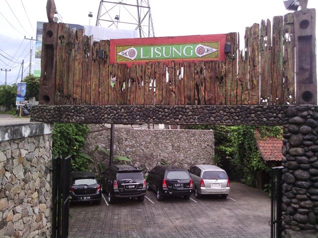 Selvy Erline: Wisata Kuliner Bandung : Lisung Restaurant