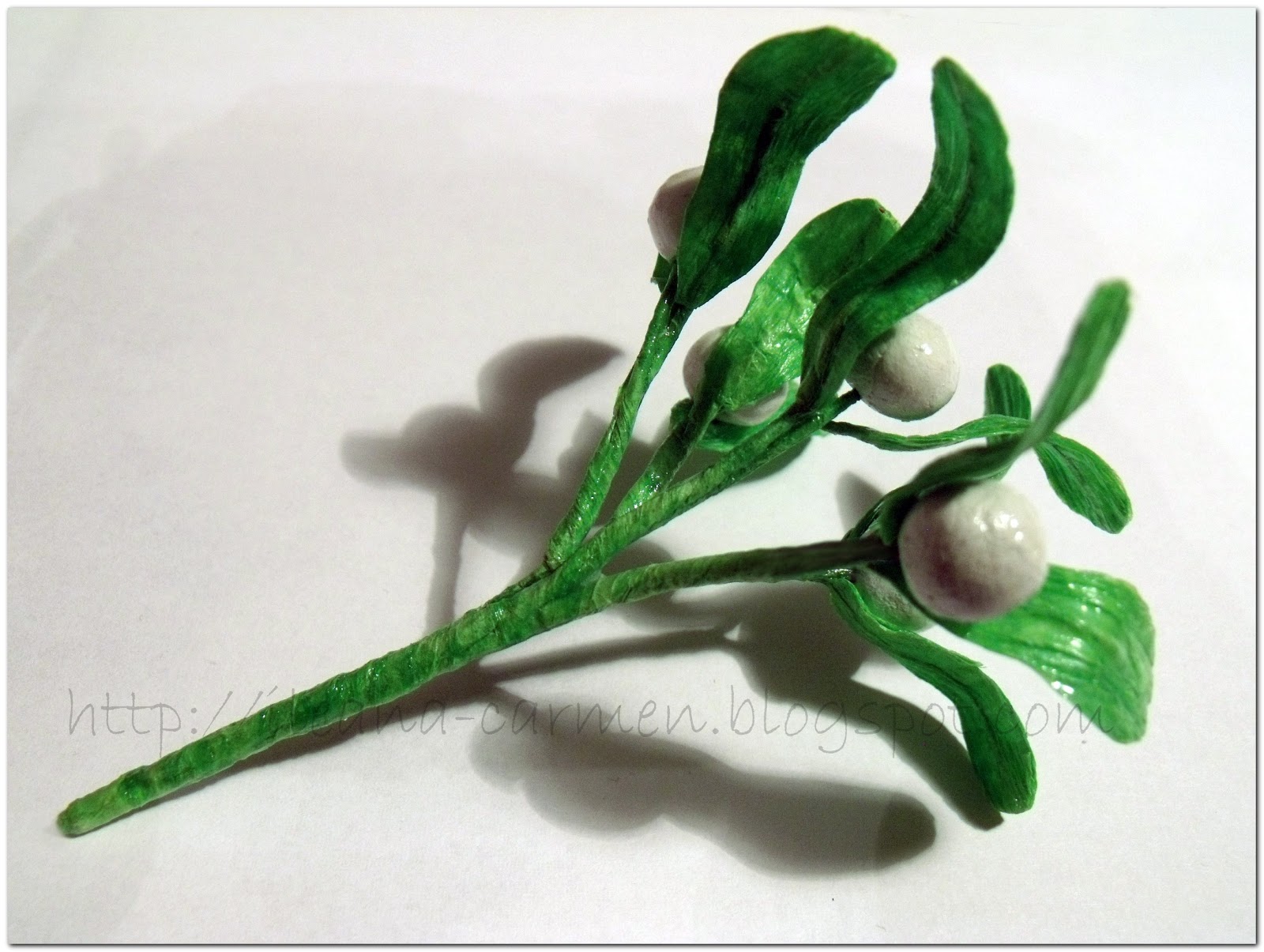 hobbies: TUTORIAL: WHITE MISTLETOE FROM POLYMER CLAY AND CREPE PAPER