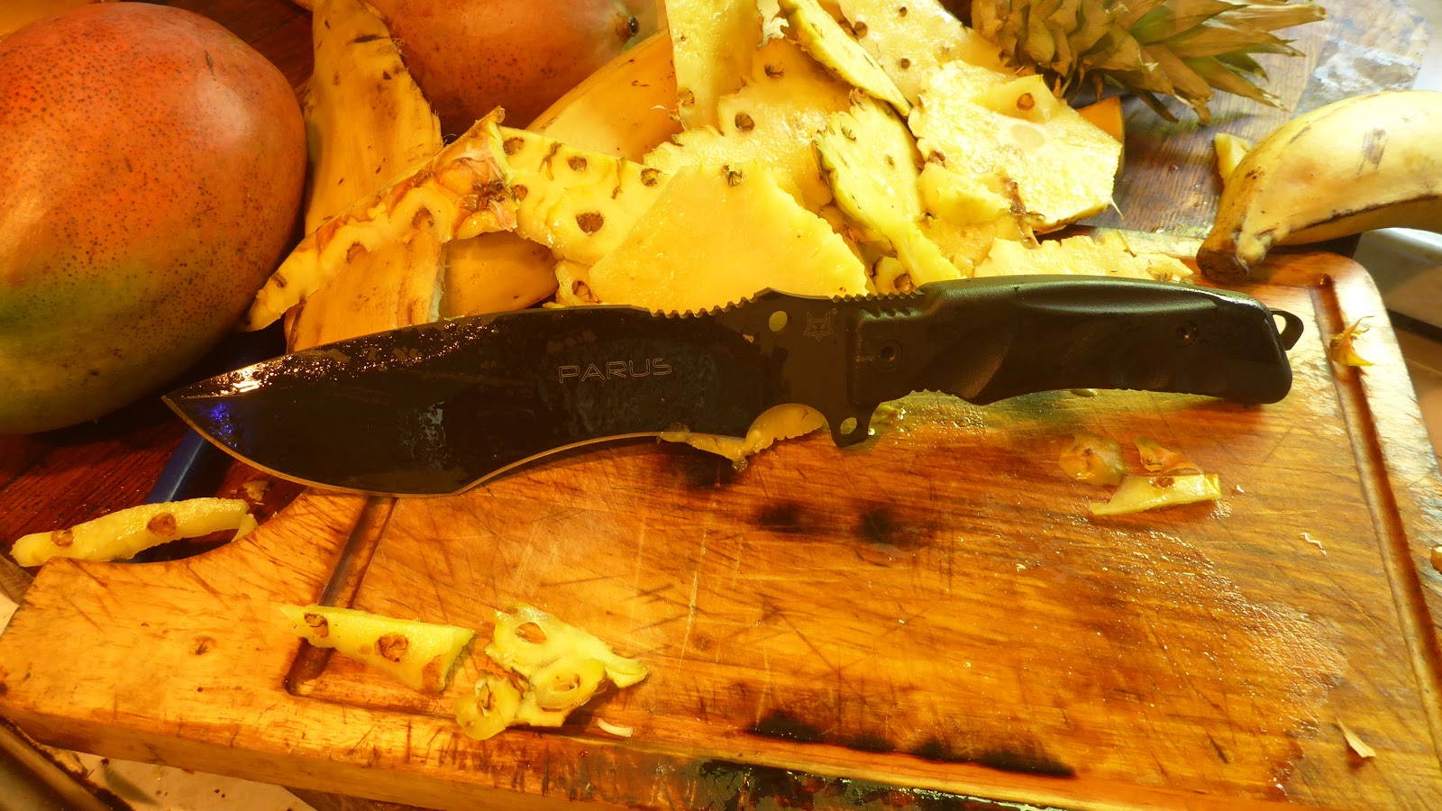 Hardcore Knives and tools for Wilderness Camping