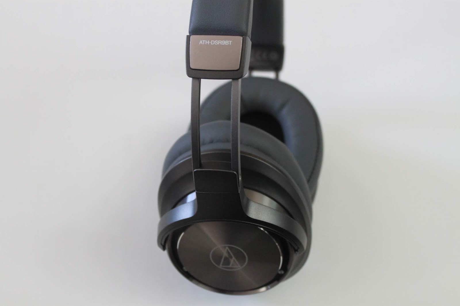 Stereowise Plus: Audio-Technica ATH-DSR9BT Over The Ear Digital ...