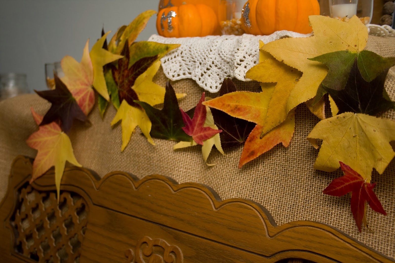 Candle in the Night: Fabulous Fall Fridays #7: Fall Leaf Garland