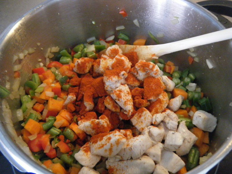 Tomillo, laurel y otras cosas de comer.: PECHUGA DE POLLO EN SALSA