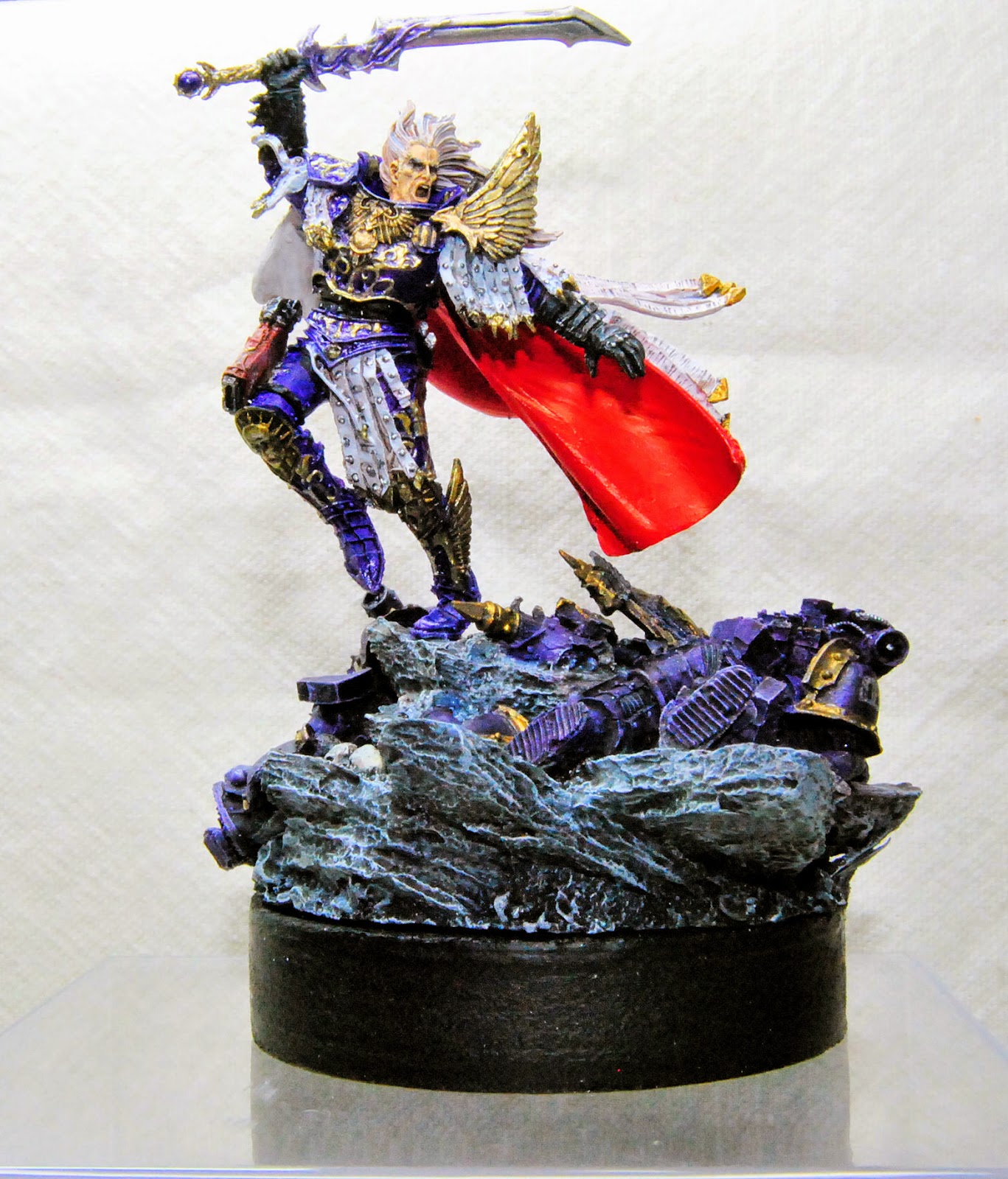 King in Yellow: Fulgrim - The Phoenician - Primarch of the III Legion ...