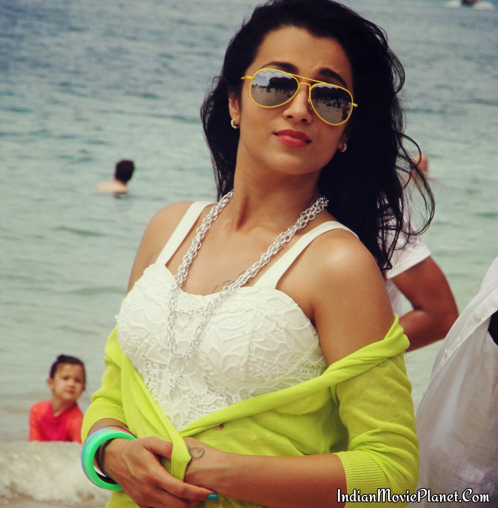 Trisha Krishnan Hot Stills Aranmanai Movie