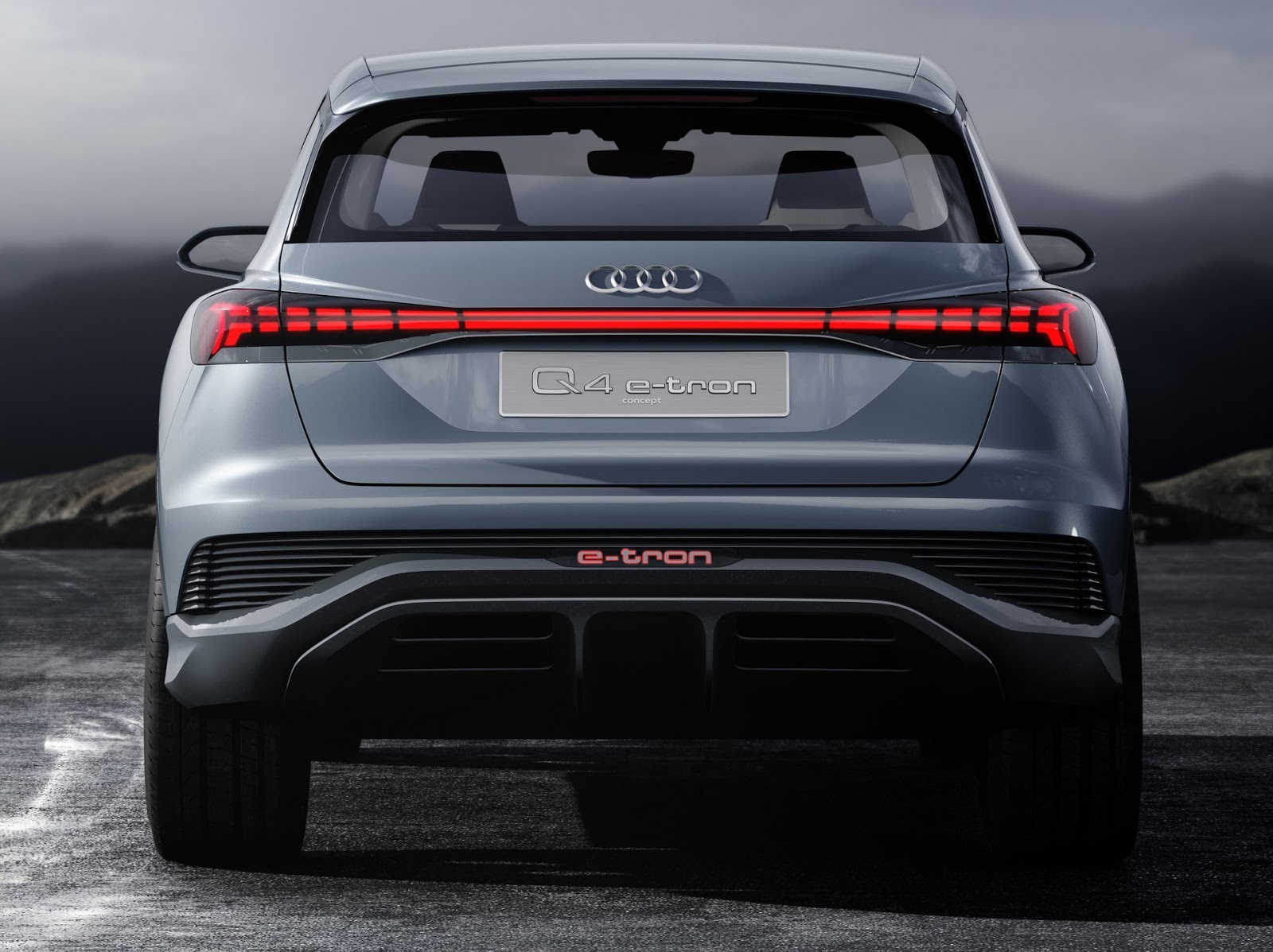 Audi revela Q4 E-Tron: SUV elétrico estará à venda em 2020