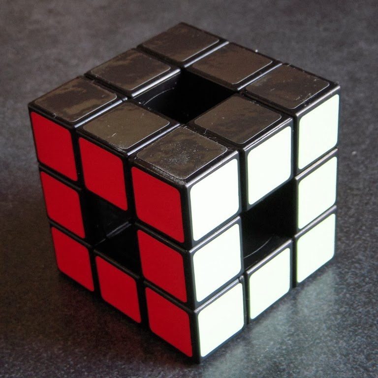 Rubik's cubes & co : collection, comparaison, résolution: LanLan Void Cube