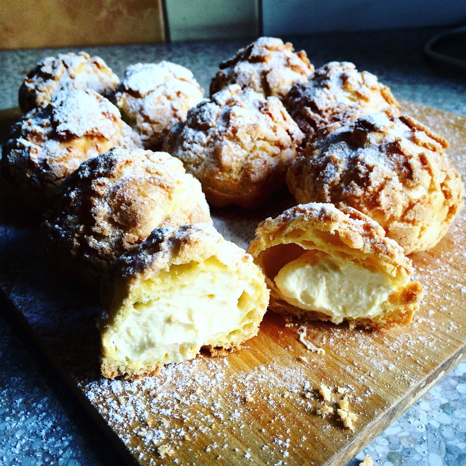 taste some happiness: Eklerai su traškia plutele