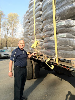 Reston Lions Club: Area Lions Aid the Blind Thru Mulch Sale