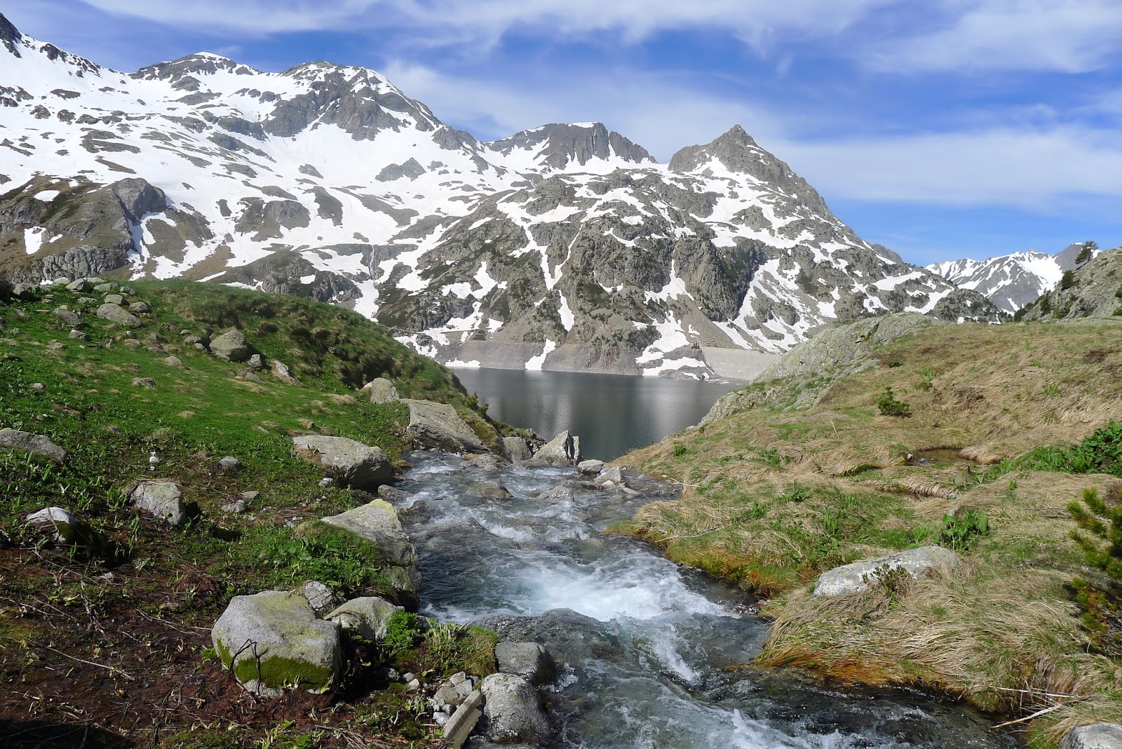 Circular ibón de Respumoso, Campoplano - ibones de Arriel - Paisajes de ...