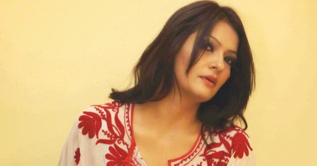 Girls Photos: Actress Falguni Rajani New Photo Shoot