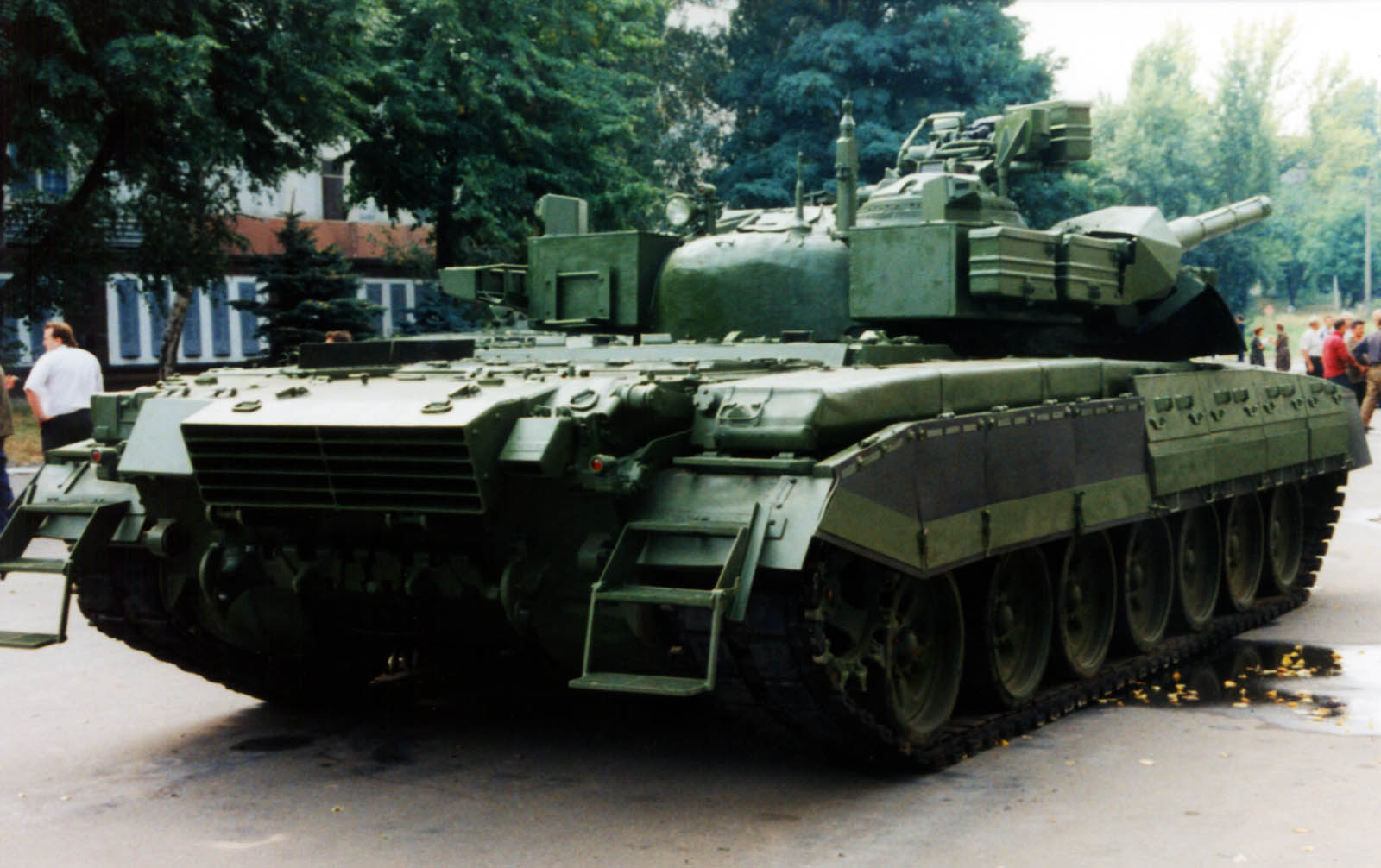 Glavcom: BMT-72 heavy infantry fighting vehicle