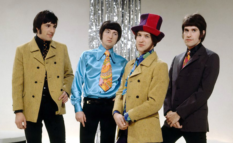 0196 - Act Nice And Gentle - The Black Keys [2004]