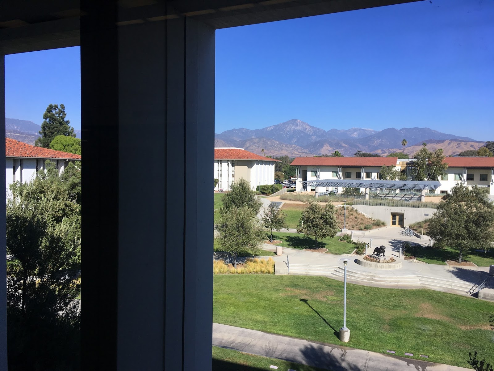 Armacost Library News: Art makes the library an inspiring study space...