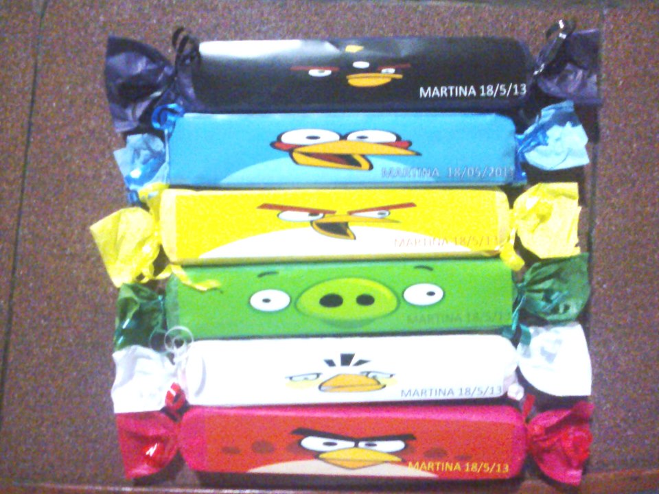 antonieta candy bar : turrones y alfajores de angry birds para MARTINA