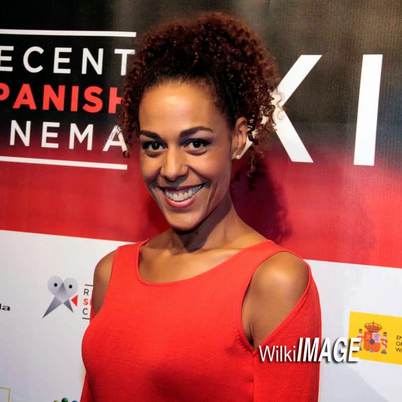 If You See Someone Without A Smile ...: Oct 20, 2013