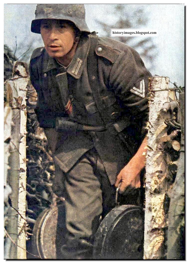 HISTORY IN IMAGES: Pictures Of War, History , WW2: German Soldiers ...