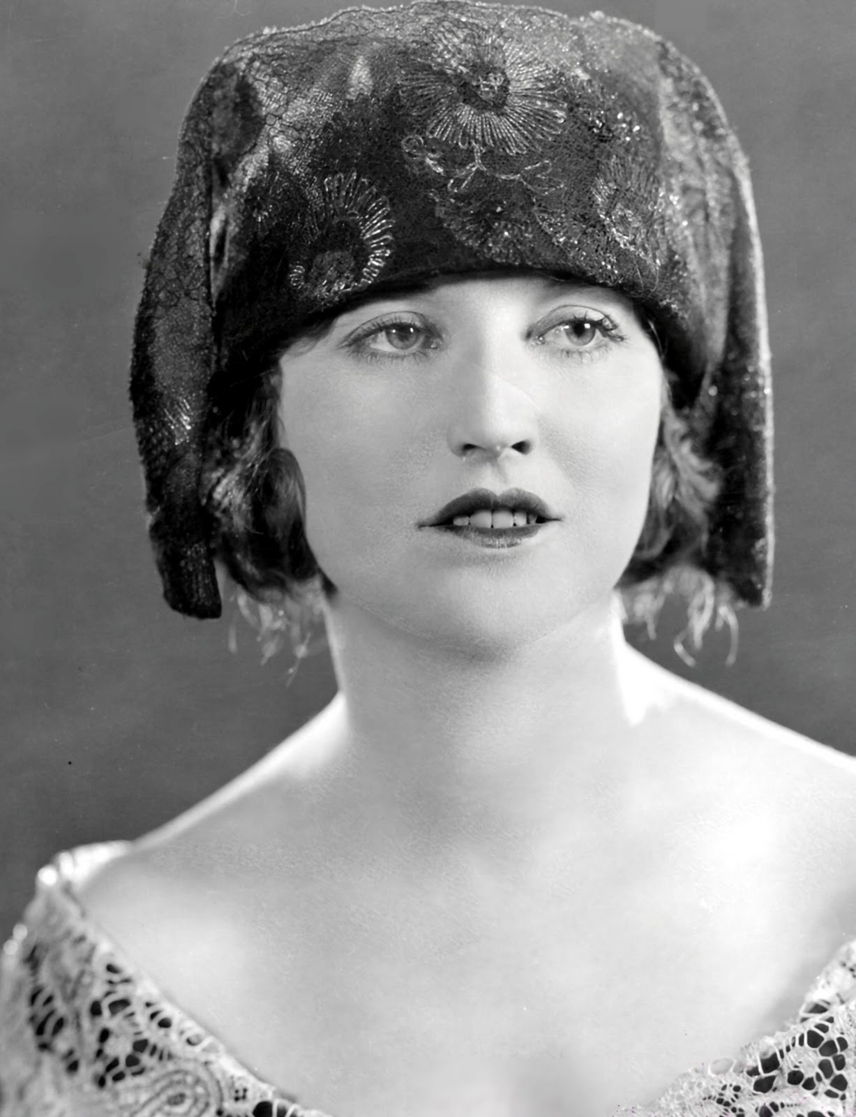 It's The Pictures That Got Small ...: THE MONDAY GLAMOUR 15!