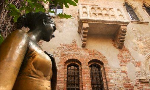 JANE ENTRE LINHAS: Casa de Julieta