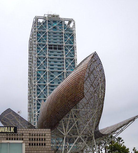 바르셀로나 물고기 Peix (Fish) | H&Architecture