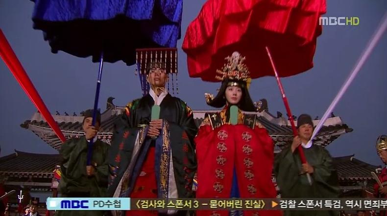 Abitha Diyani - Photos, Pictures And Wallpapers