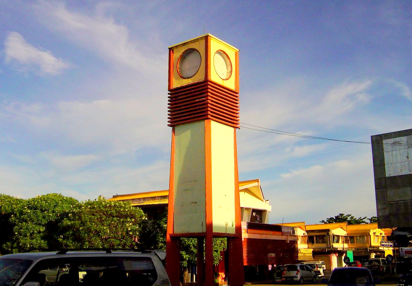 Post 7 - Menara Jam di Malaysia - Relaks Minda