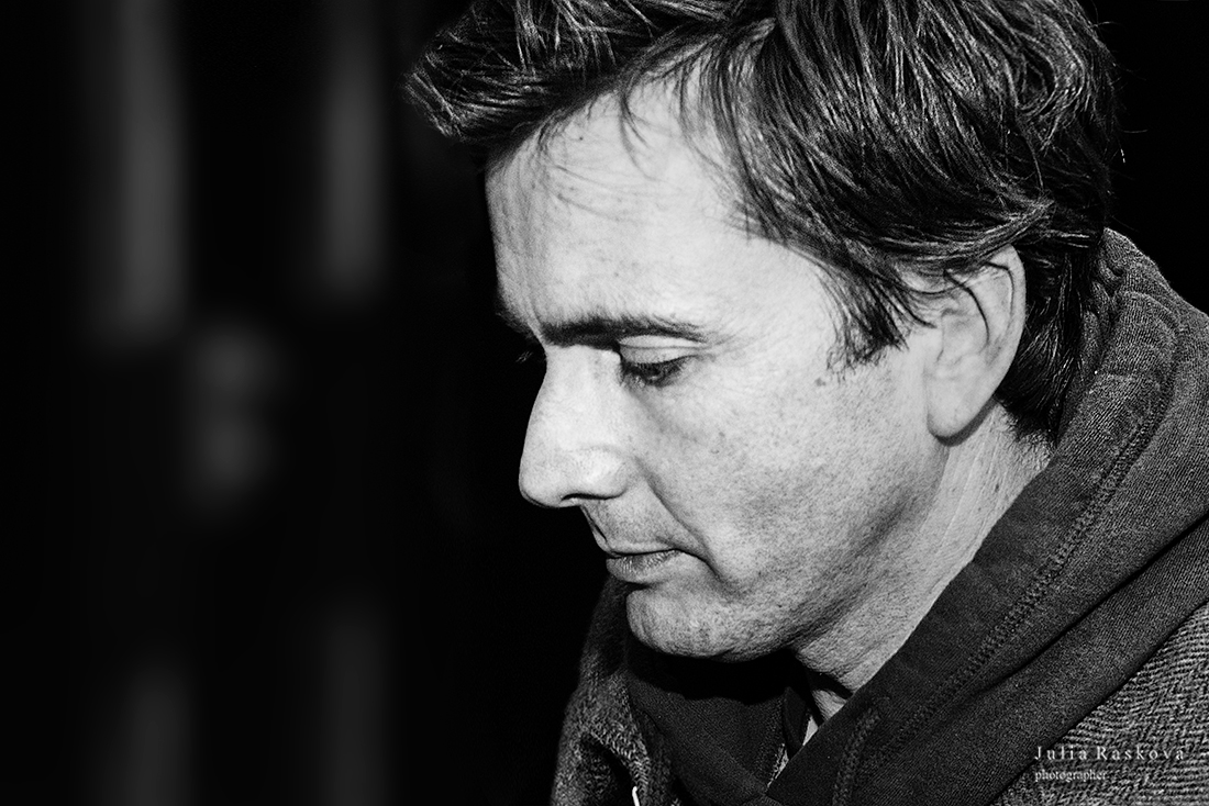 PHOTOS: David Tennant At The Barbican Stage Door