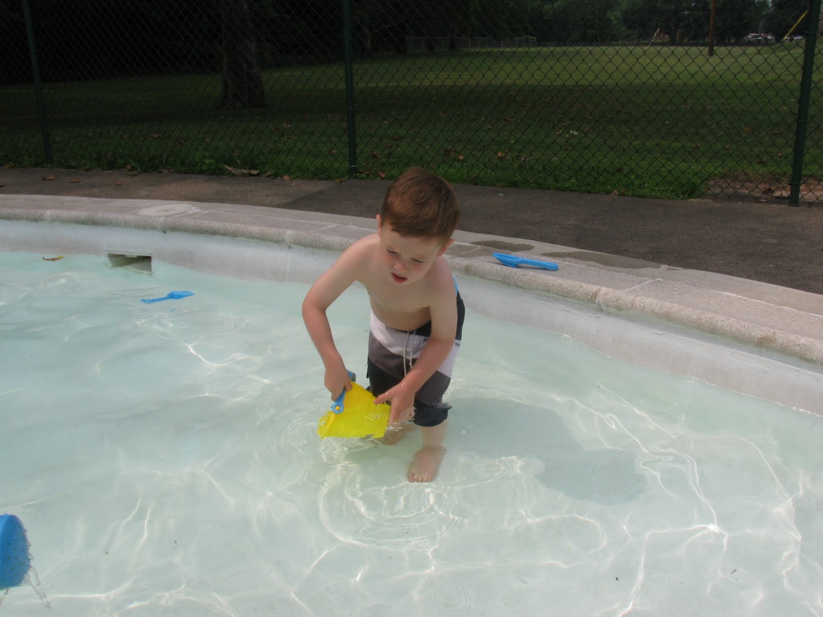 THE GARDOCKI FAMILY: Perkasie Wading Pool