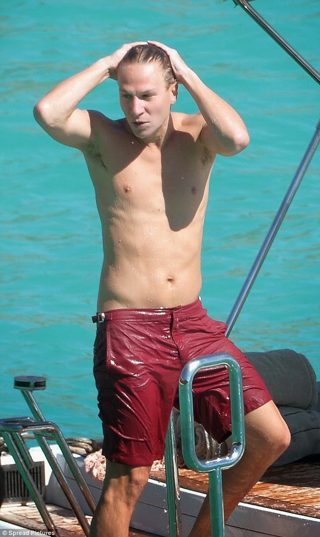 JUSTFRESH: Life's a beach for Princess Beatrice's boyfriend Dave Clark ...