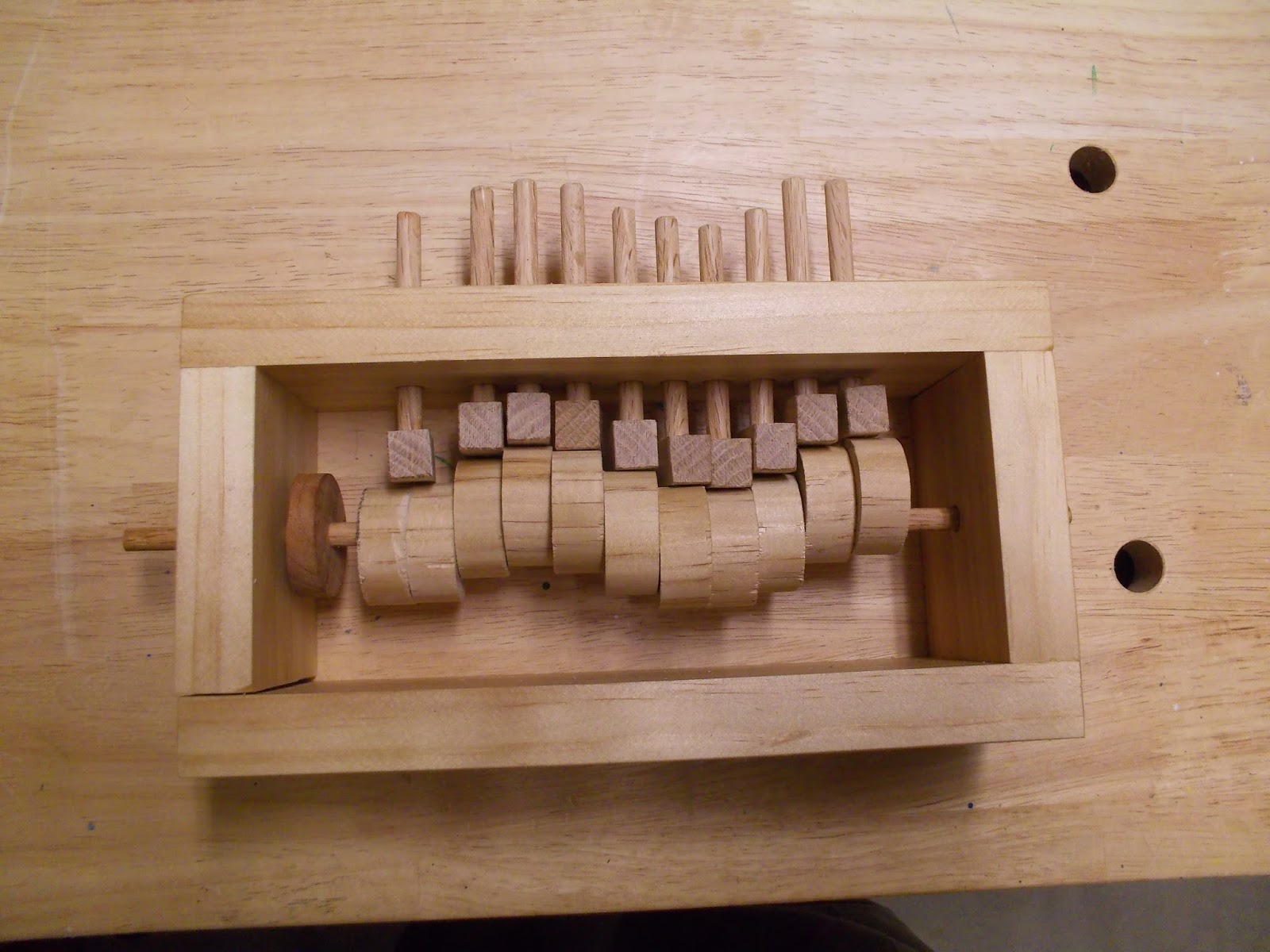 Making a Toy Caterpillar Automata ~ Toy Making Dad