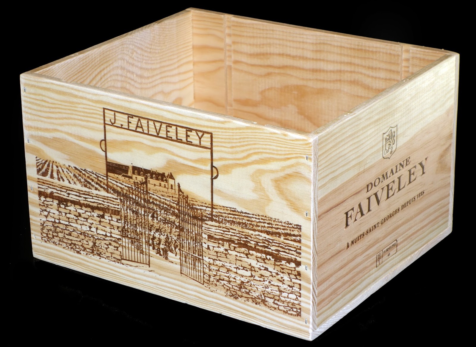 Wine Crates and Boxes: 8 Most Artistic Wooden Wine Boxes