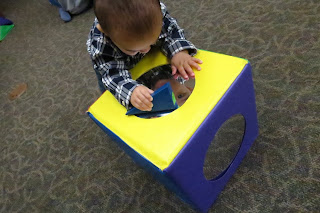 WonderWorks: Mirrors + Reflection : library makers