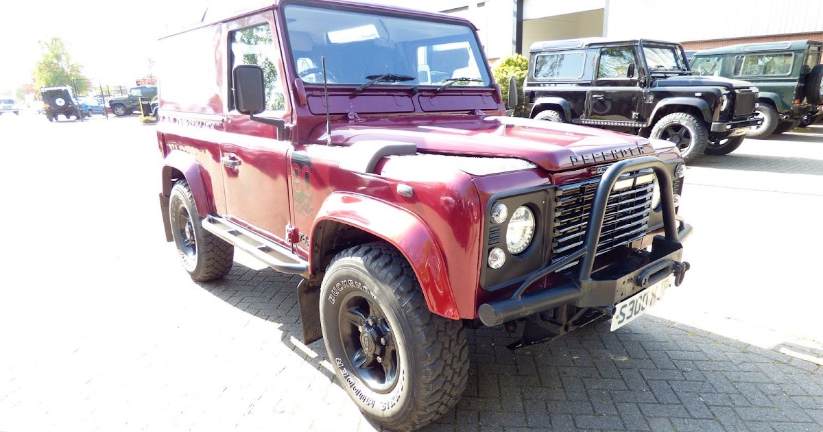 Landrover Defender: 2000 LAND ROVER DEFENDER 90 TD5 RED