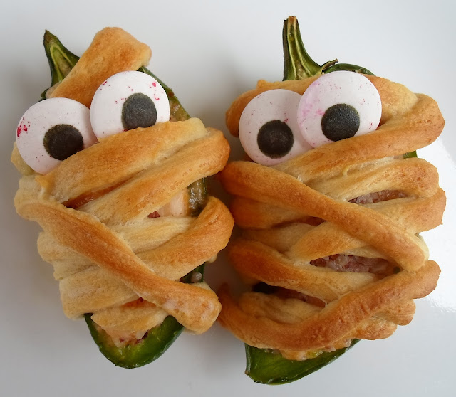 Happier Than A Pig In Mud: Halloweeny Peepers... Er, I mean Halloween ...