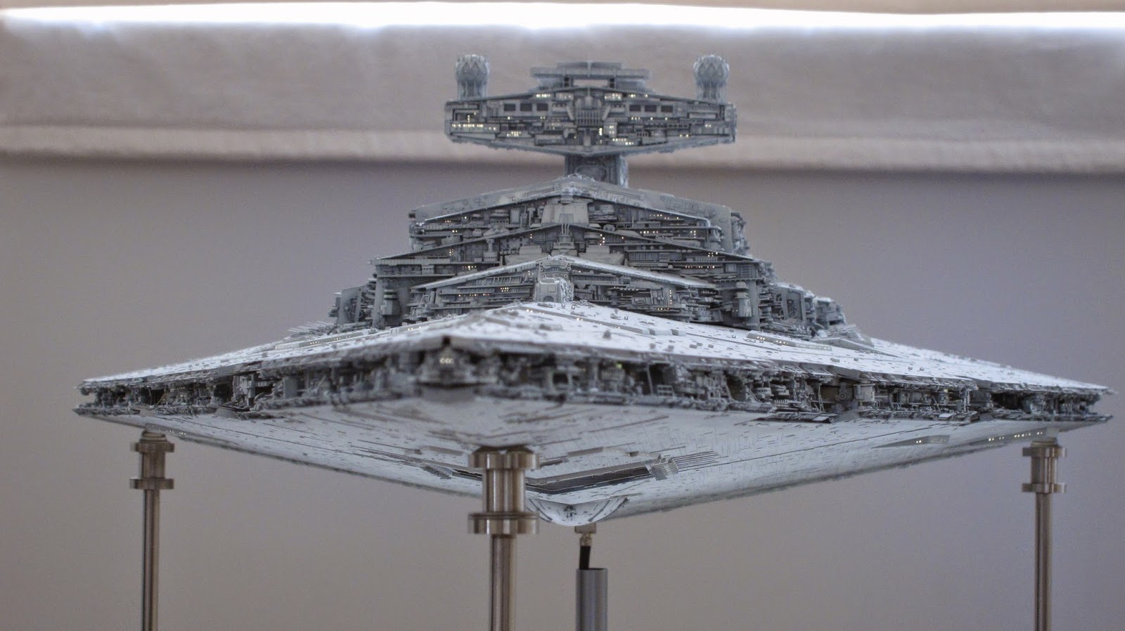 HALlullaby 的模型網誌: Avenger Class Imperial Star Destroyer
