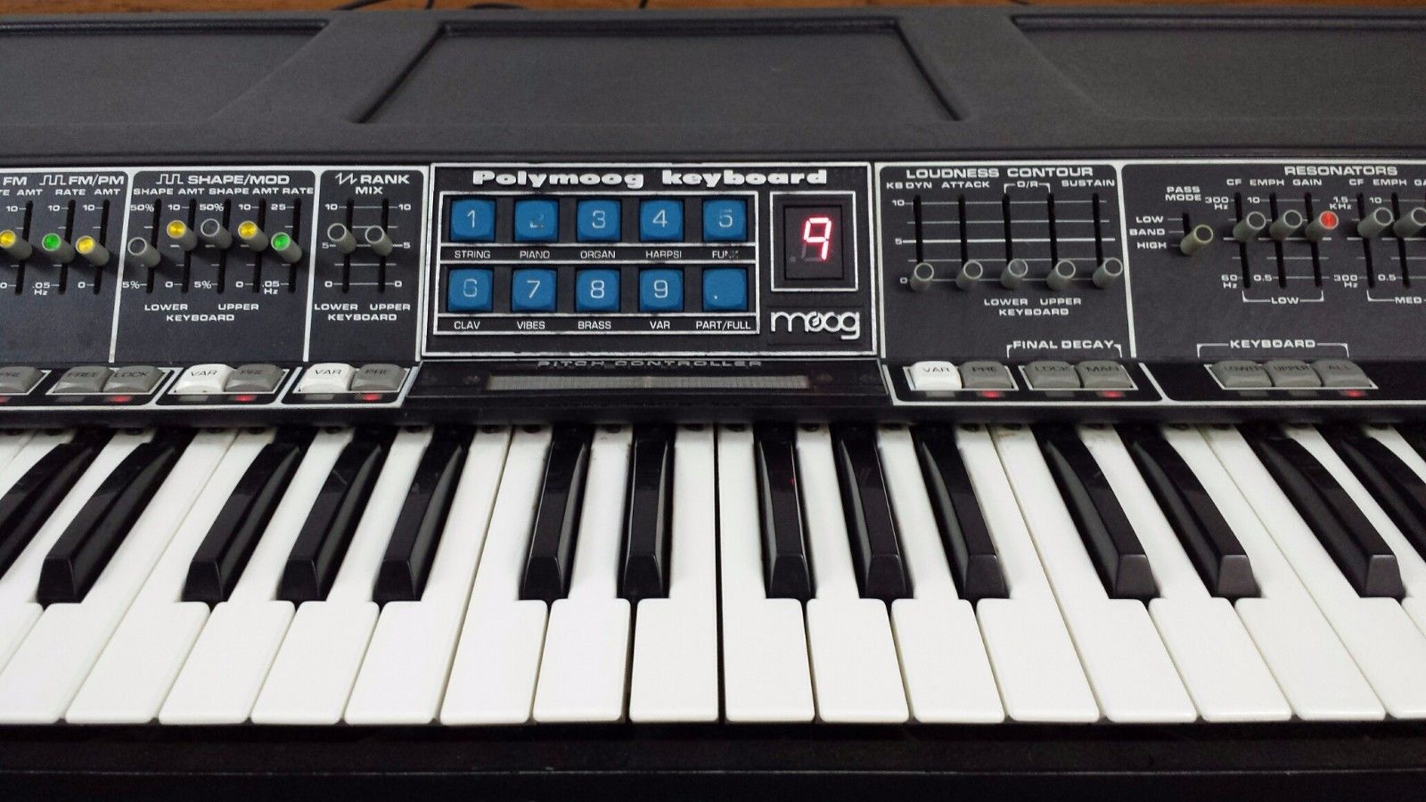 MATRIXSYNTH: Moog Polymoog Synthesizer Model 203A SN 3294