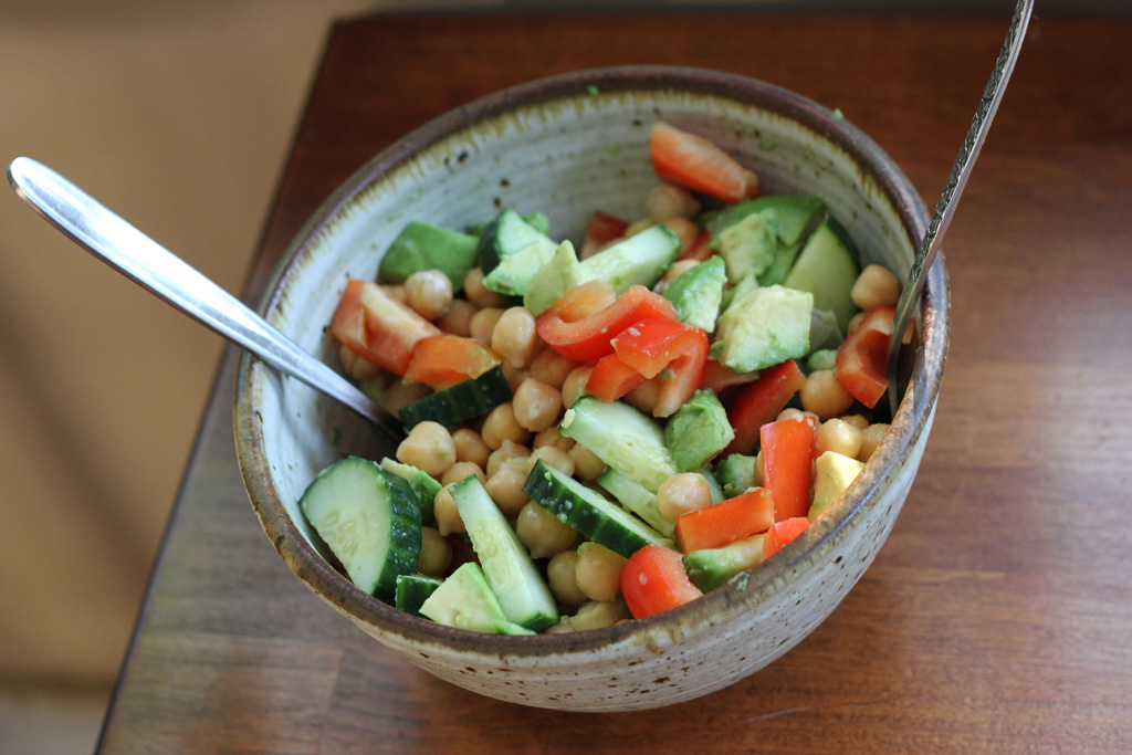 vegetarian recipes for interstitial cystitis: chickpea salad